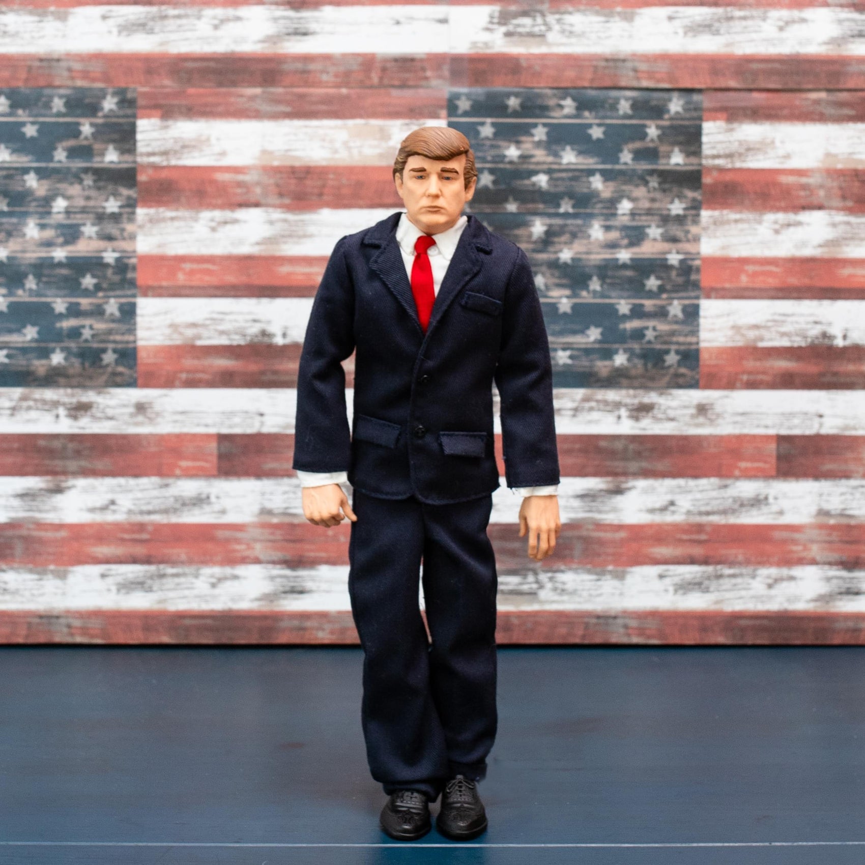 Donald Trump 12 Inch Talking Collectible Figure | 17 Phrases | Free Sh