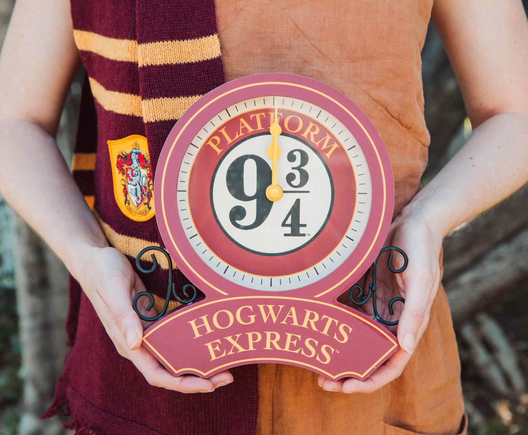 Harry Potter Hogwarts Express Platform 9 3/4 Desk Clock | Free Shippin