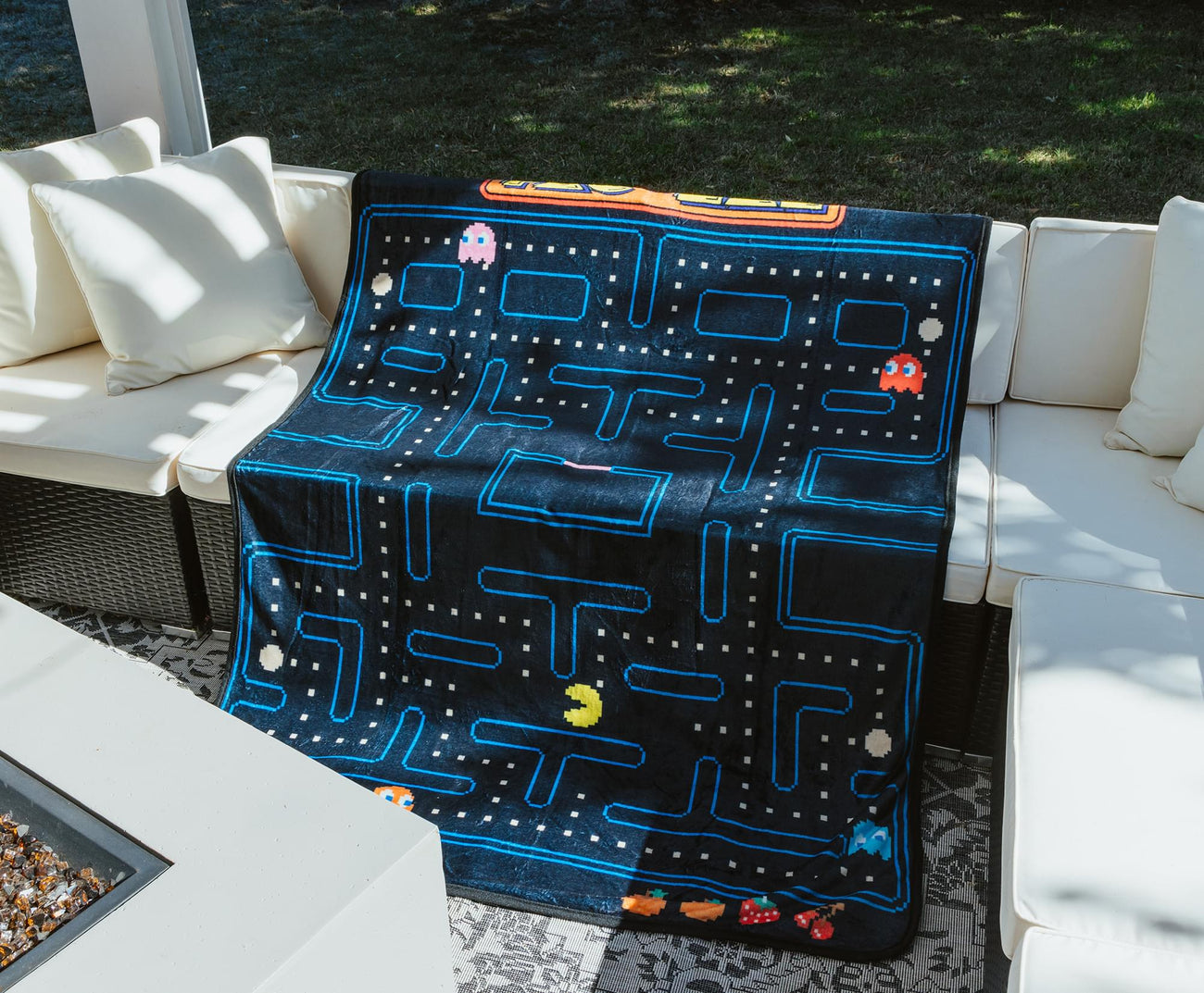 Pac-Man Classic Maze 45 x 60 Inch Throw Blanket | Free Shipping