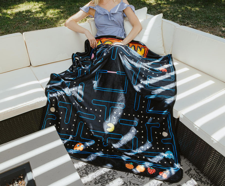 Pac-Man Classic Maze 45 x 60 Inch Throw Blanket | Free Shipping