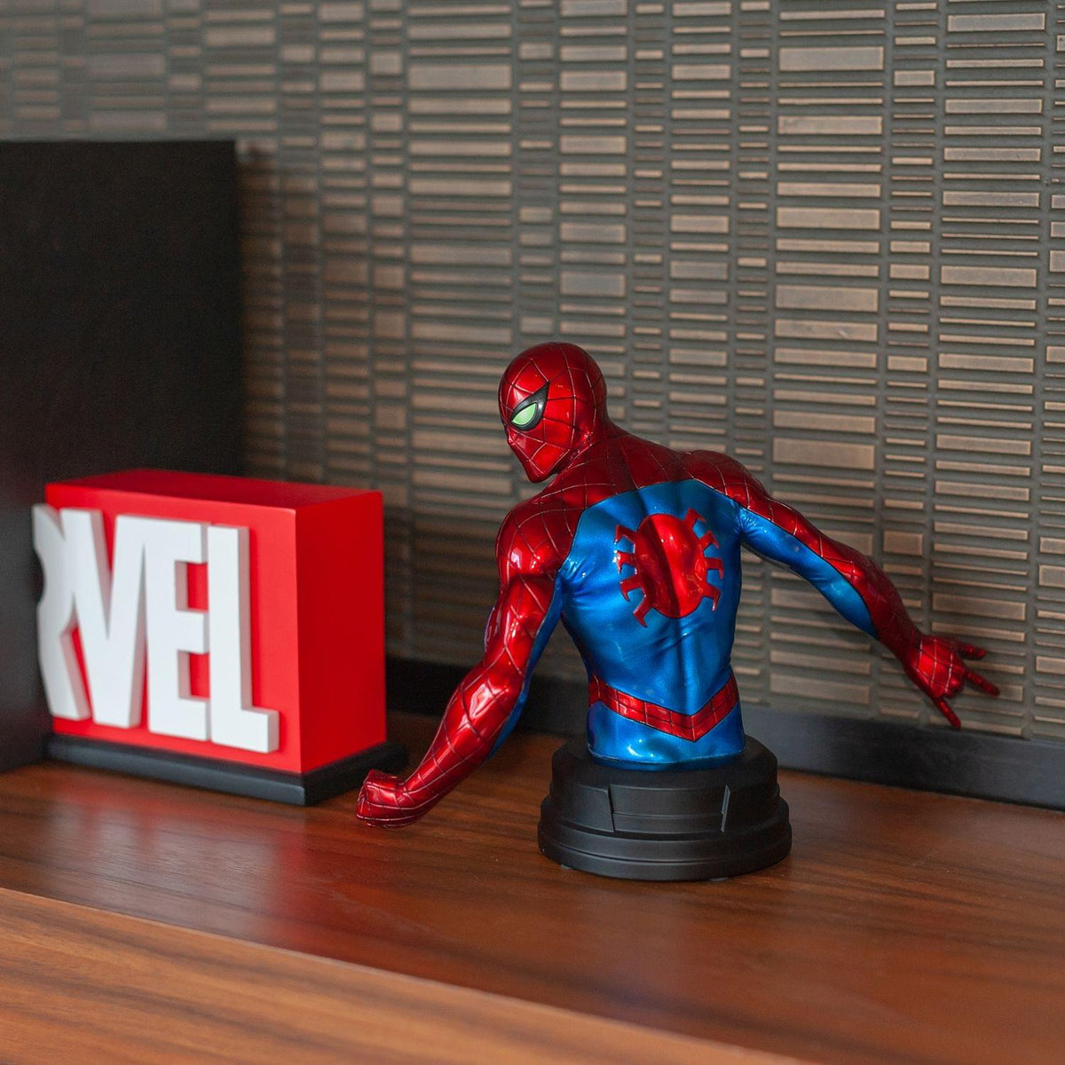 Marvel Spider-Man Mark IV Suit 6 Inch Mini Resin Bust | Free Shipping