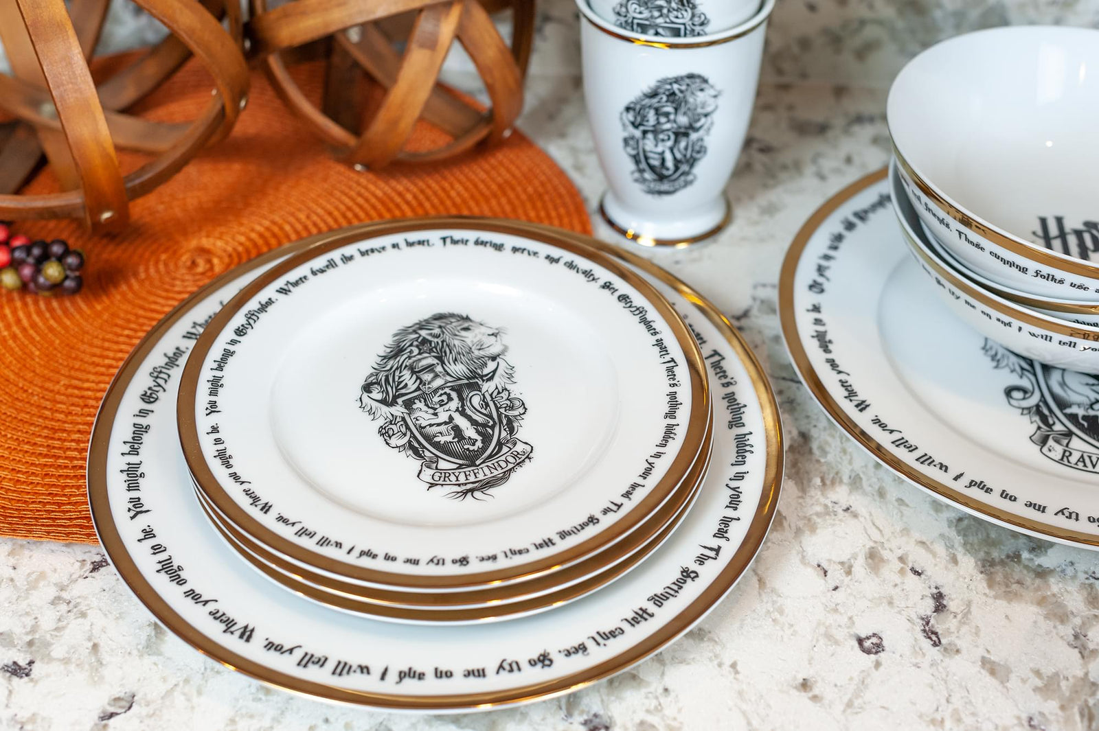 Harry Potter House Logos 16 Piece Ceramic Dinnerware Set | Free Shippi
