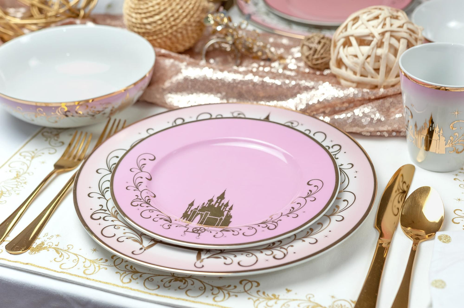Disney Princess Themed 16 Piece Ceramic Dinnerware Set Collection 2