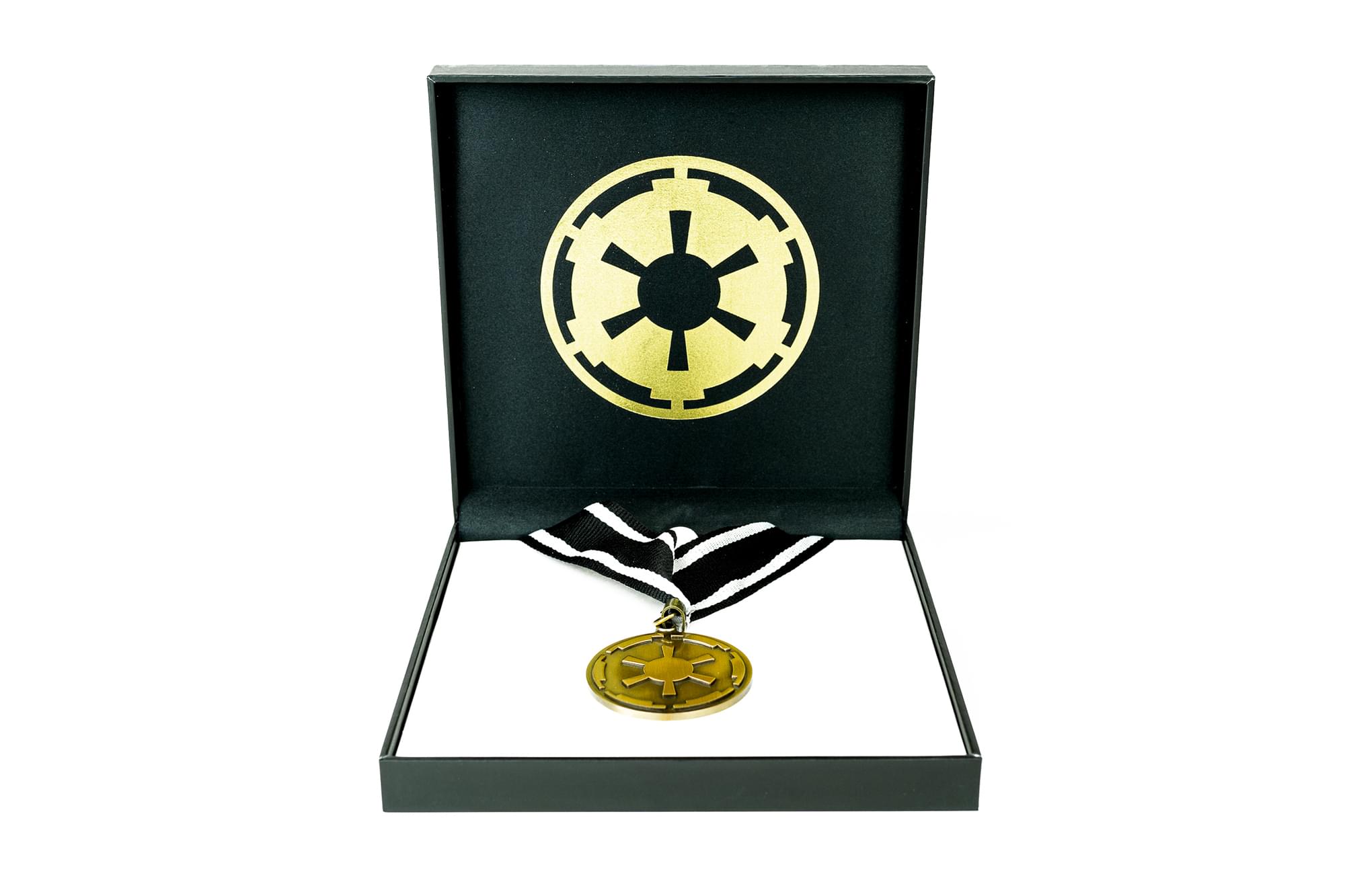 Star Wars The Mandalorian Cog Medal Necklace | Free Shipping