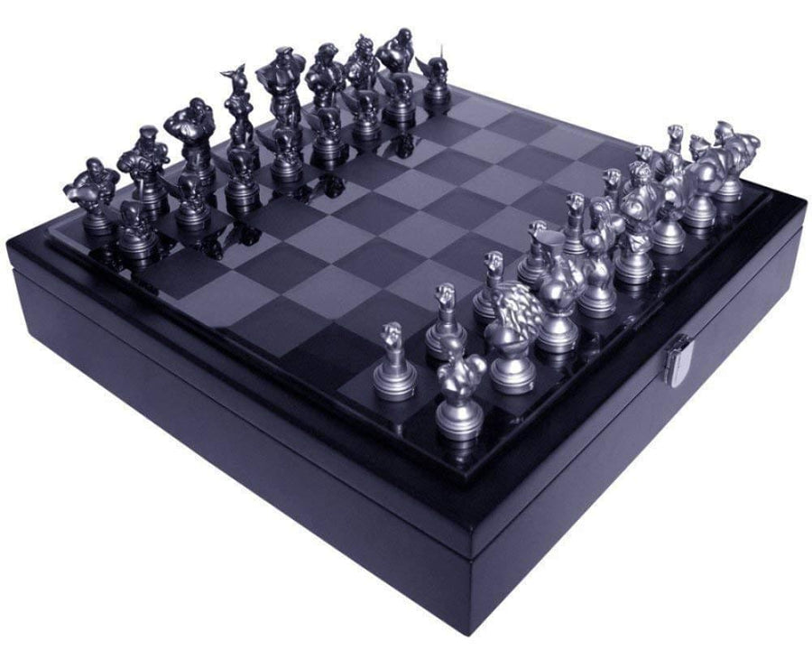 Street Fighter 25th Anniversary Resin Chess Set w/ Board | Free Shippi