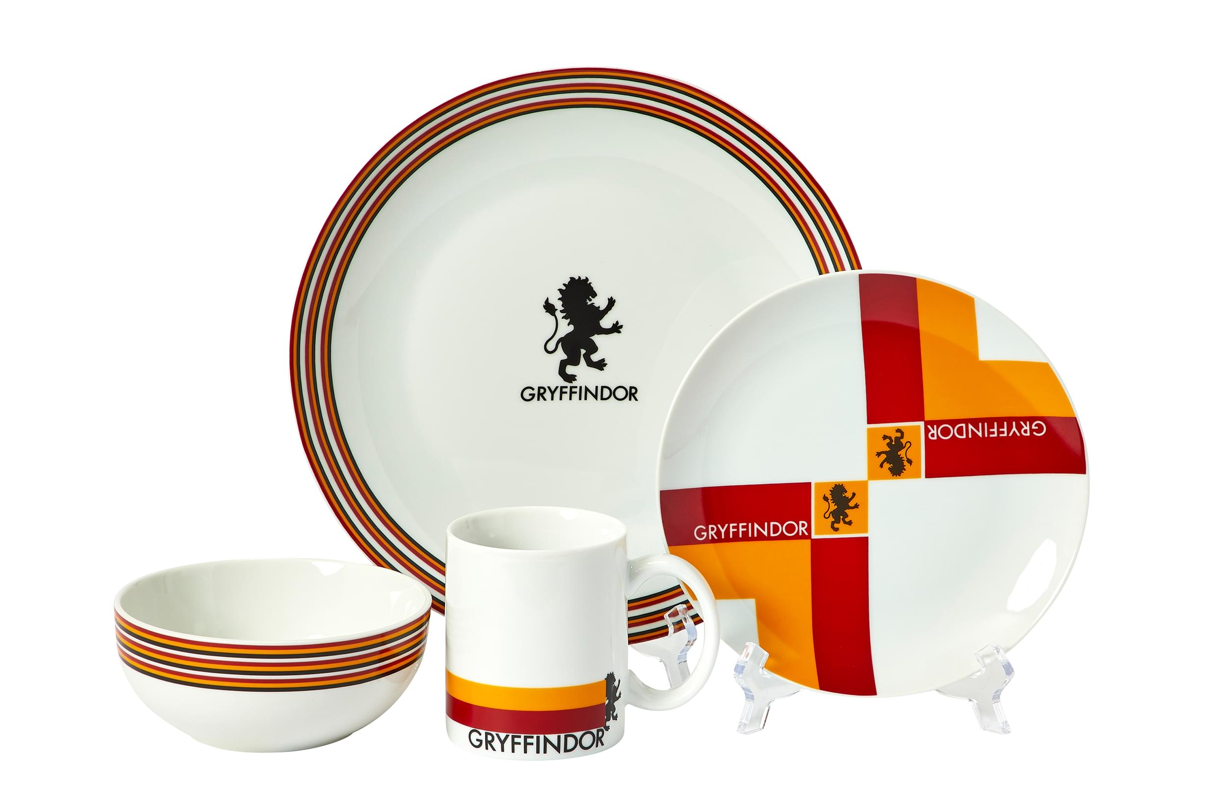 Harry Potter 16 Piece Porcelain Dinnerware Set - Gryffindor | Free Shi
