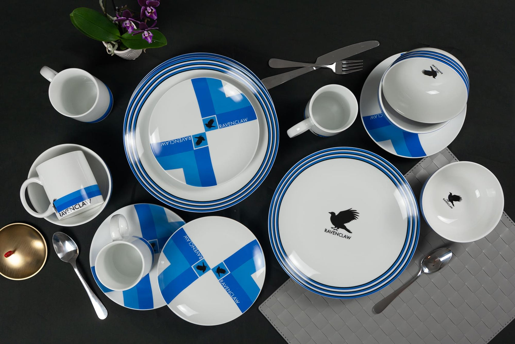 Harry Potter 16 Piece Porcelain Dinnerware Set - Ravenclaw | Free Ship