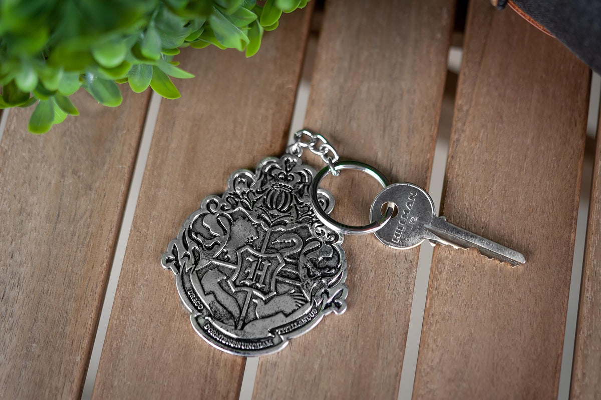 Harry Potter Hogwarts Crest 3 Inch Diecast Keychain | Free Shipping